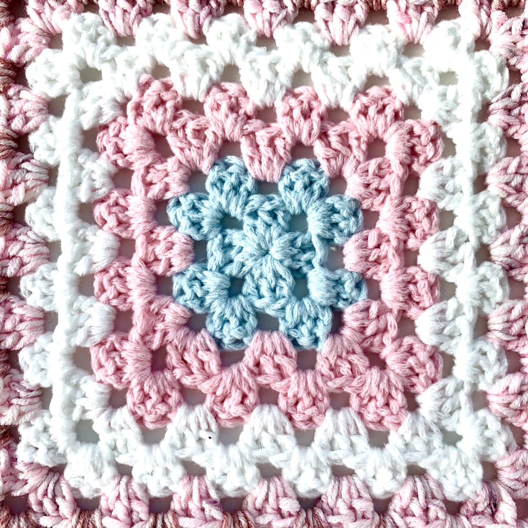 Baby Granny Square Pattern | Learn to Crochet Easy Crochet Patterns ...