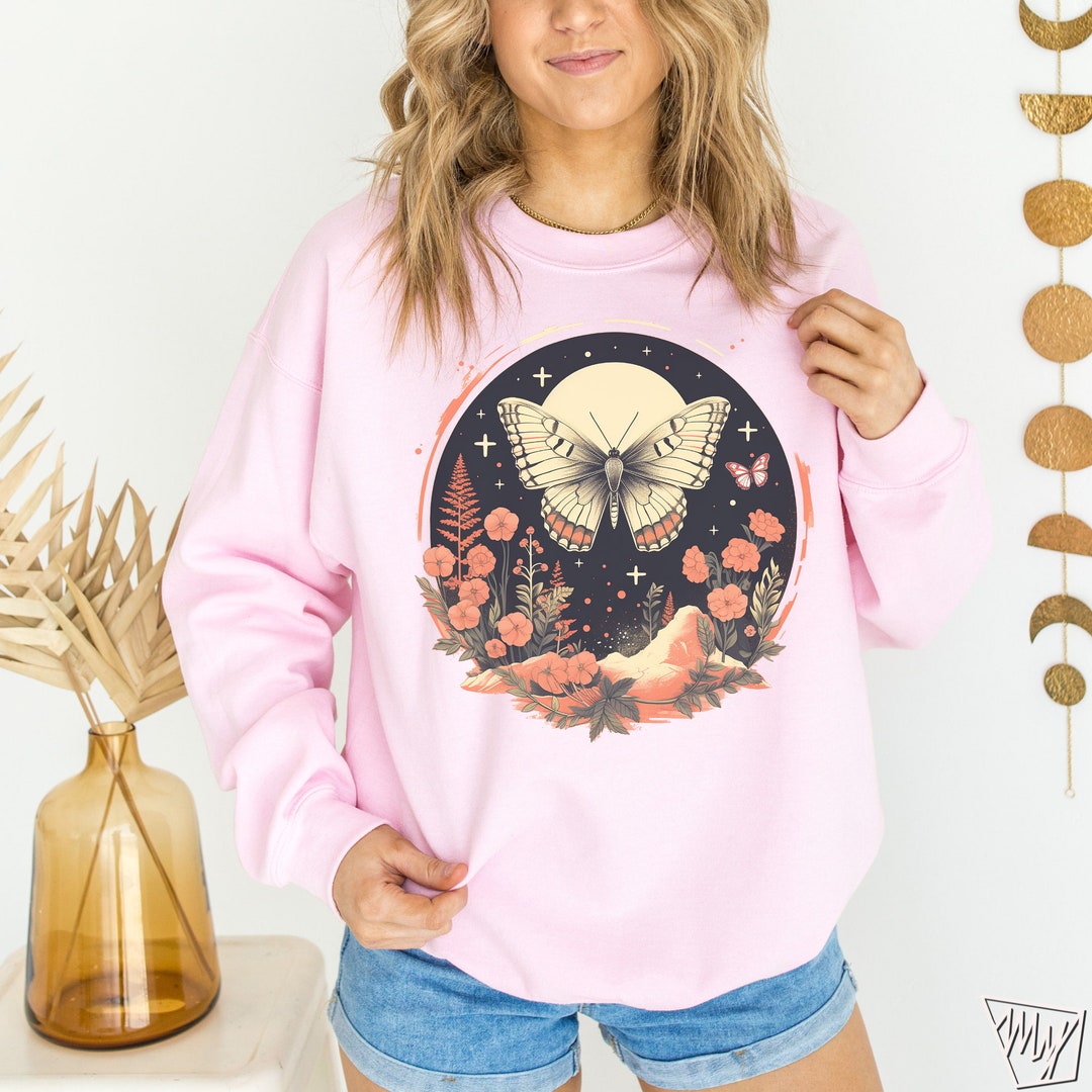 Cottagecore Moth Sweatshirt,moths Shirt,moth Clothing,cute Moth,white ...