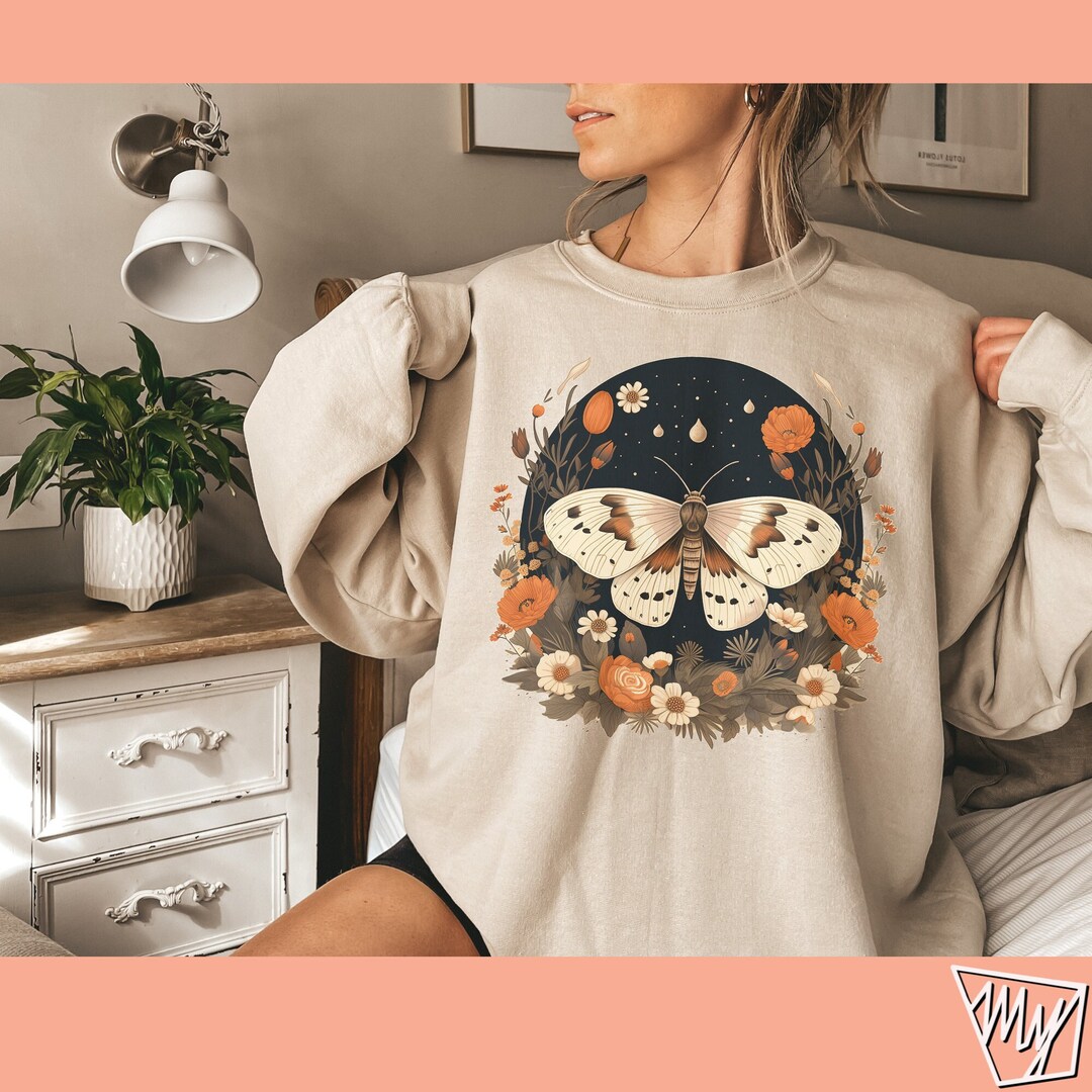Cottagecore Moth Sweatshirt,moths Shirt,moth Clothing,cute Moth,white ...