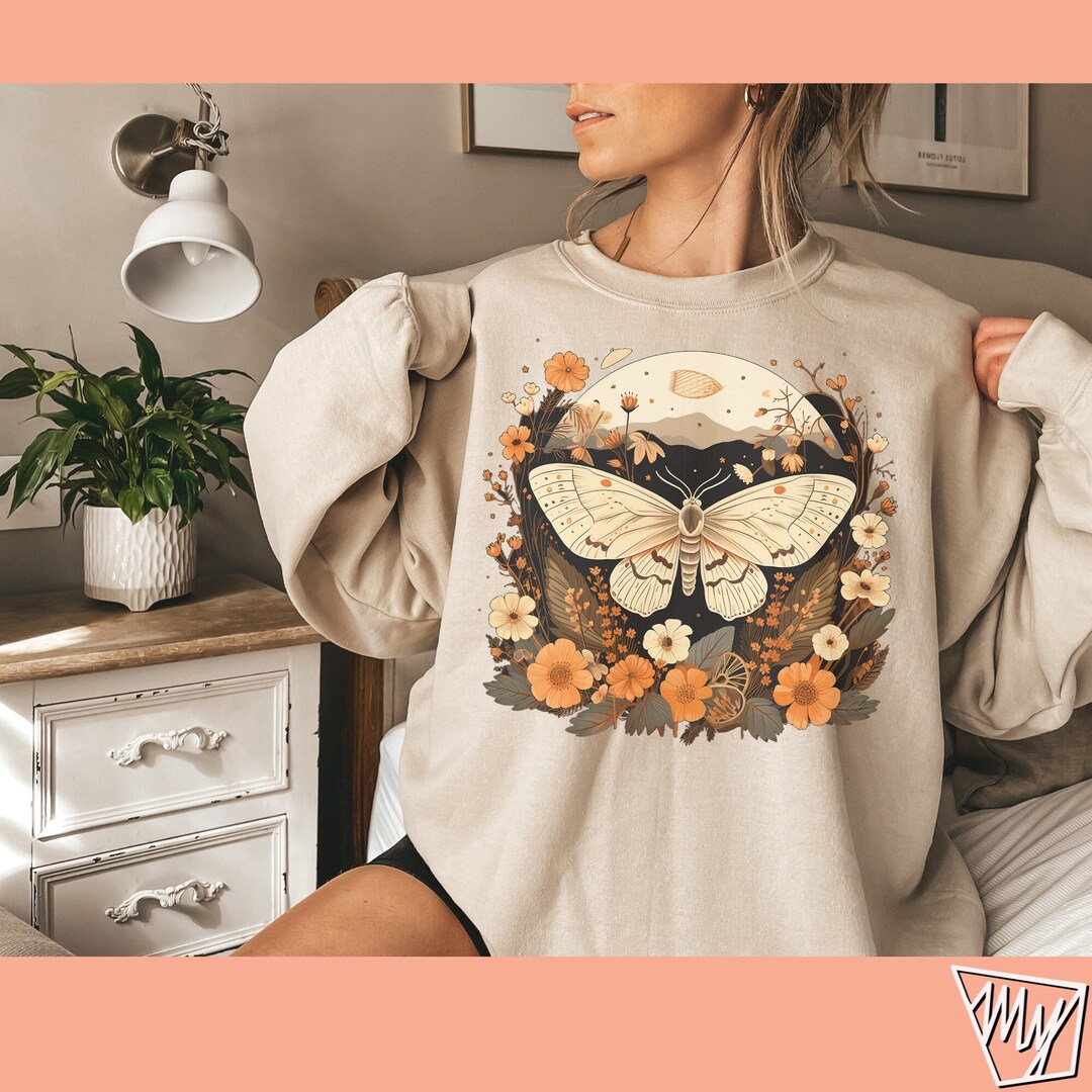 Cottagecore Moth Sweatshirt,moths Shirt,moth Clothing,cute Moth,white ...