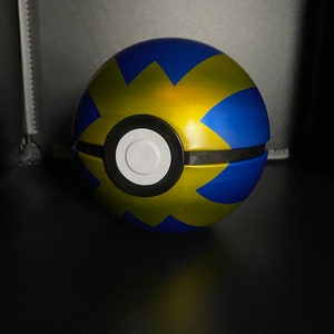 Pokémon Official Pokeball | Perfect for Cosplay, Display, Gifts, and ...