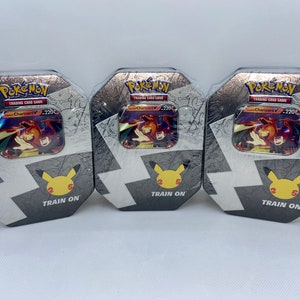 Pokemon TCG: Charizard Gift Box | Includes Boosters, Cards, Accessories ...