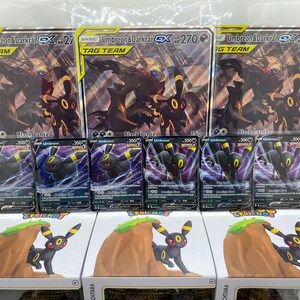 Pokemon TCG: Umbreon Gift Box! | Includes Boosters, Cards, Accessories ...