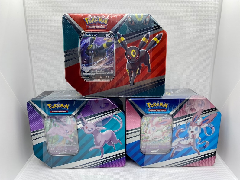 Pokemon TCG: Eevee and Eeveelutions Gift Box! | Includes Boosters ...