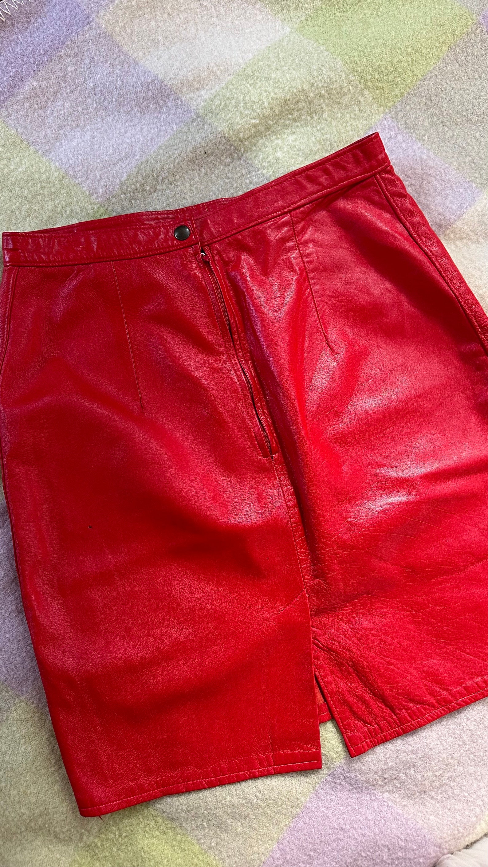 1980s Bright Red Leather Skirt / Mid Length / XS-S - Etsy