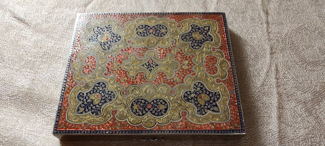 Stunning WW2 TRENCH ART Enamel Flower Pattern Anglo Indian Cigarette ...