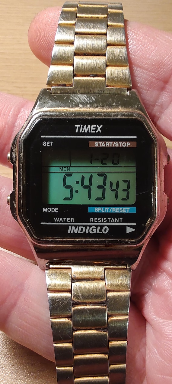 Vintage TIMEX Indiglo CR 1216 Cell Leather Band Watch - Gem