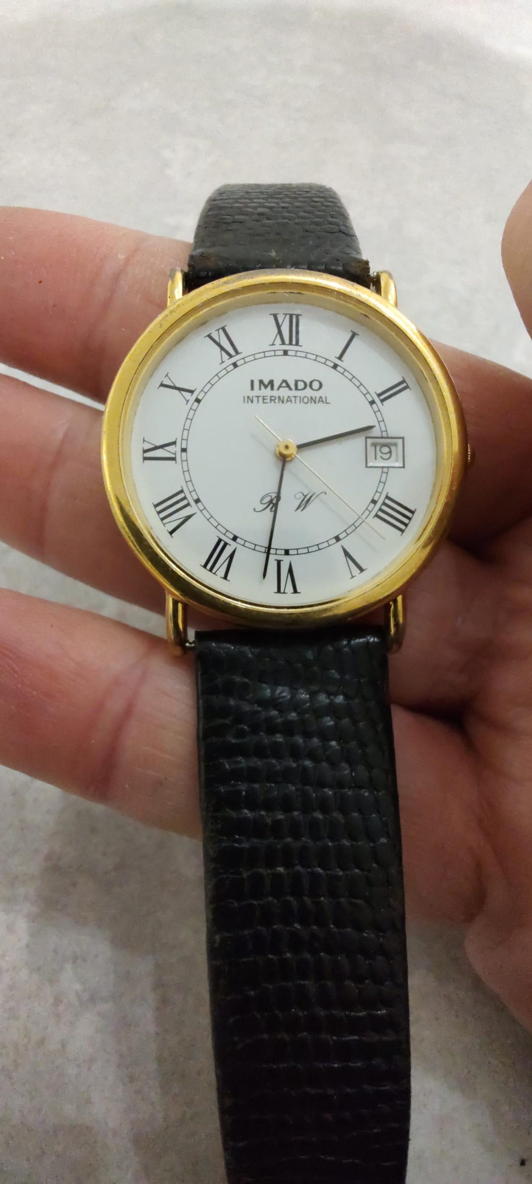 VINTAGE IMADO International Quartz Gold Tone Dress Watch Date Calendar ...