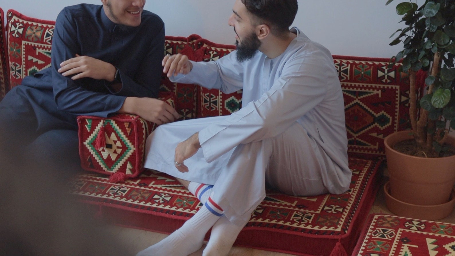 Al Jalsa UK - Arabic Majlis Floor Sofa Set, Floor Couch, Oriental Floor ...