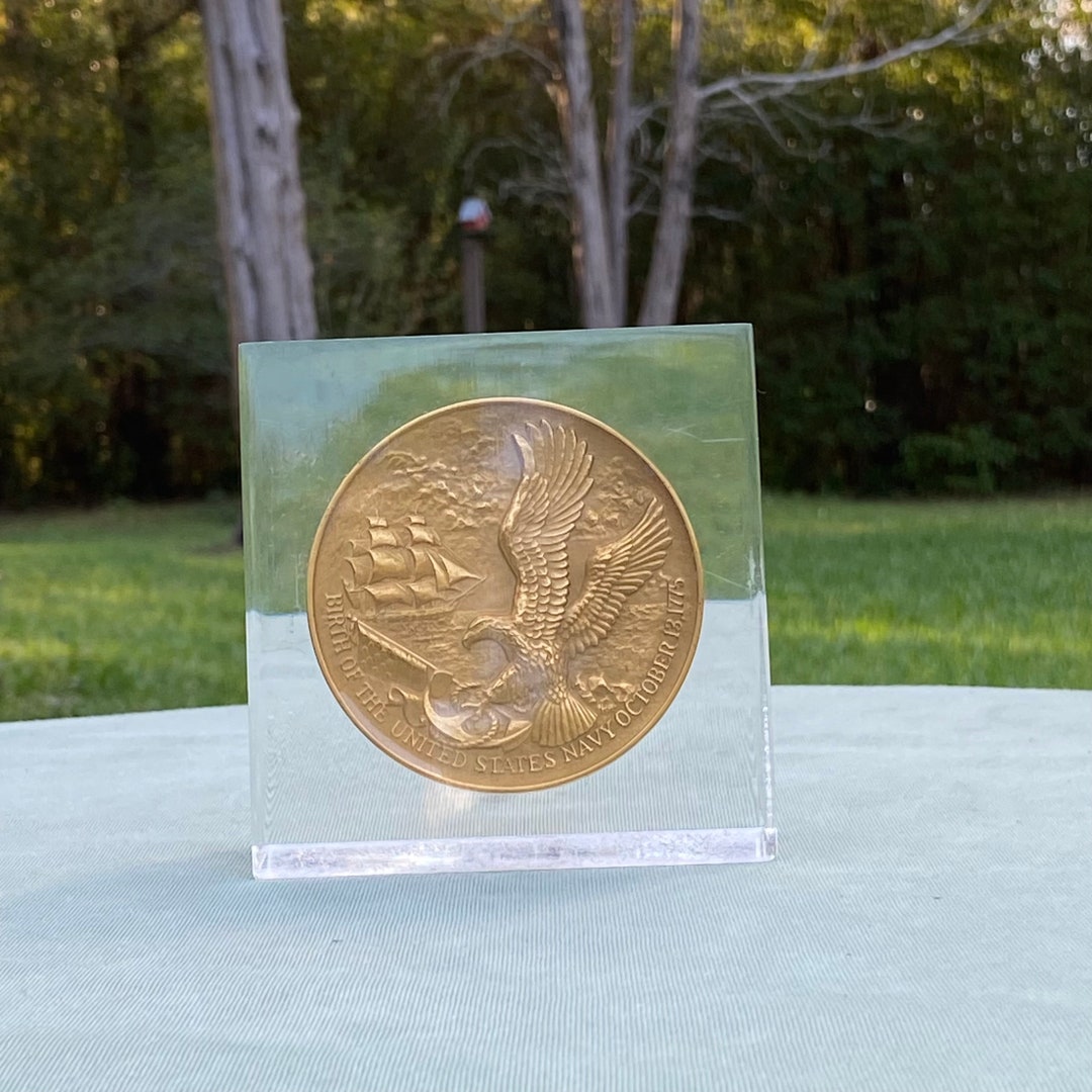 Lucite Paperweight 3" Bronze Medal, 1775-1975 Bicentennial of the US ...