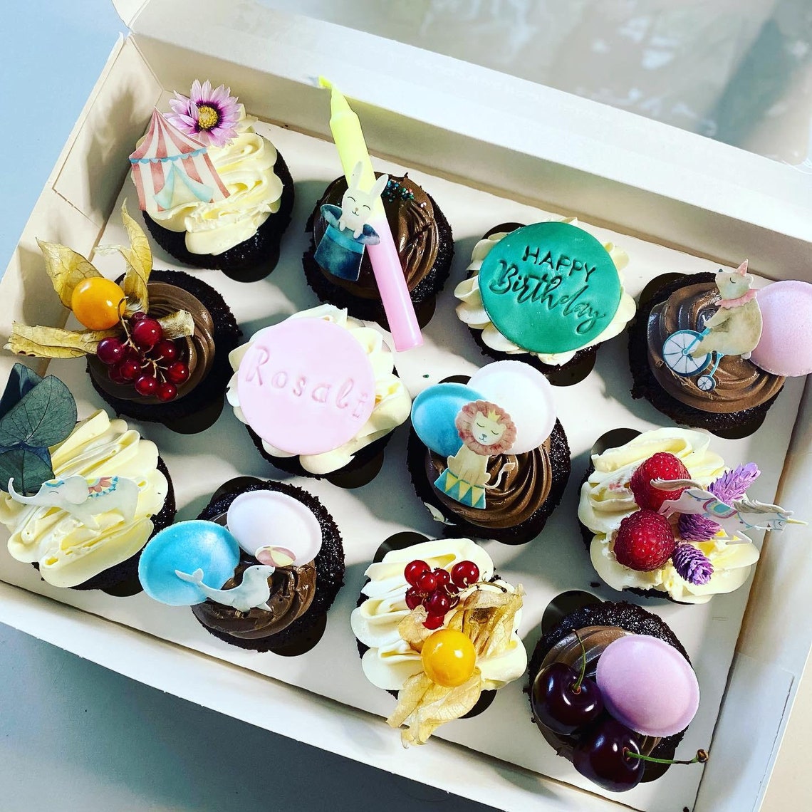 Essbare Cupcake / Muffin Aufleger / Tortendeko Zirkus 12 Stück | Etsy