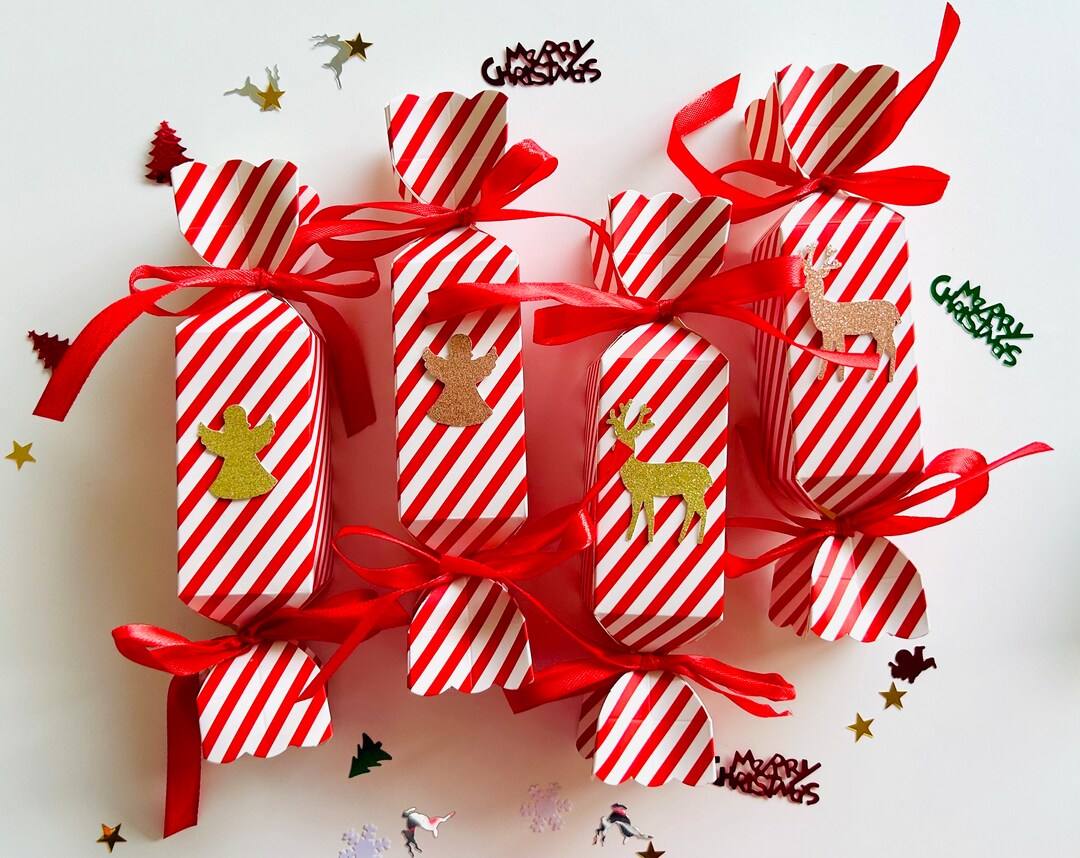 Christmas Cracker / Christmas Cracker / Christmas Cracker / Cracker ...