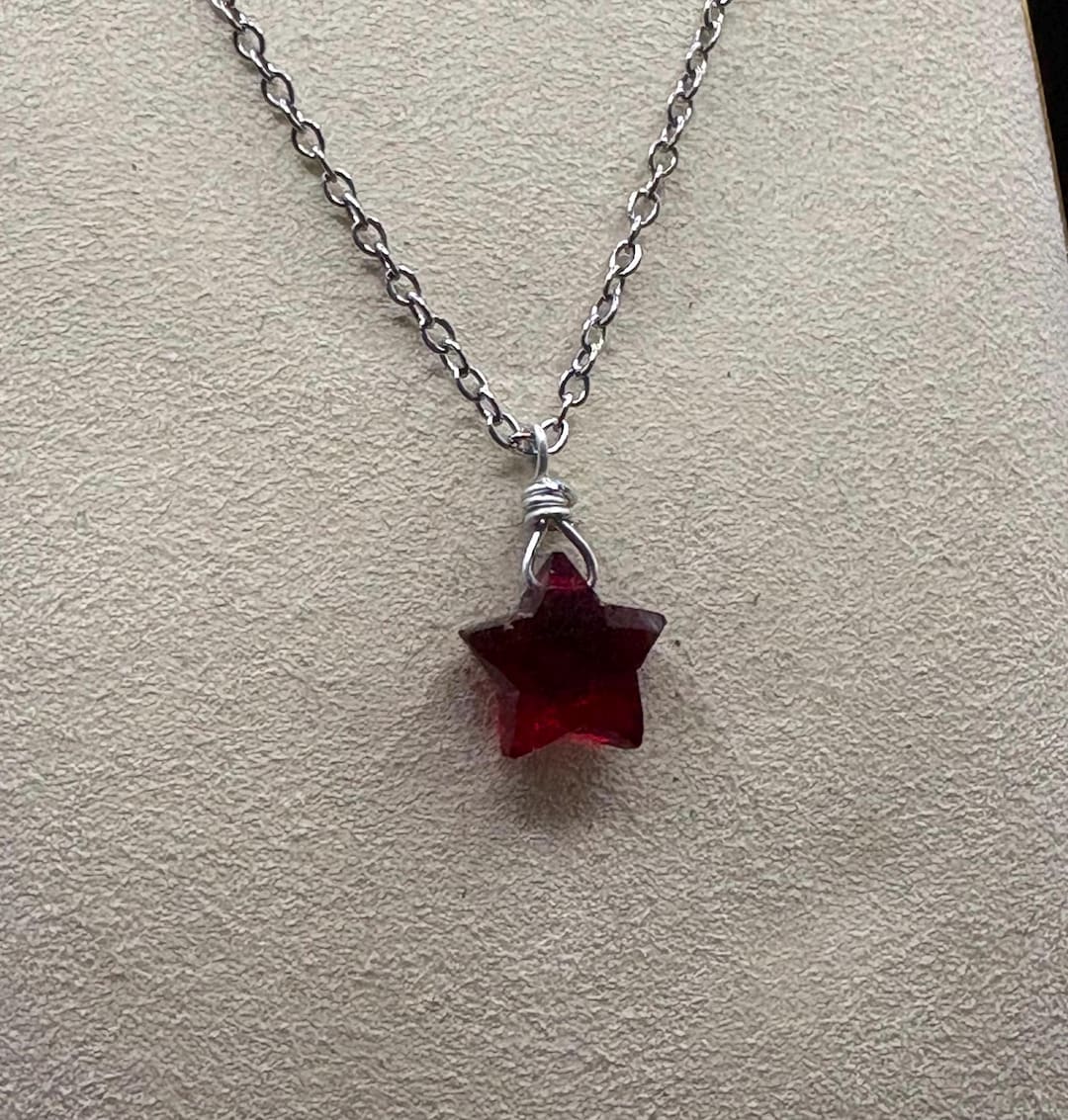 Small Garnet Faceted Star Gemstone Pendant Necklace - Etsy