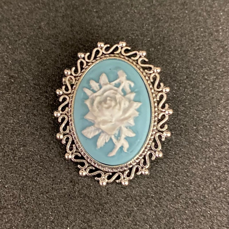 Flower Cameo Brooch - Etsy