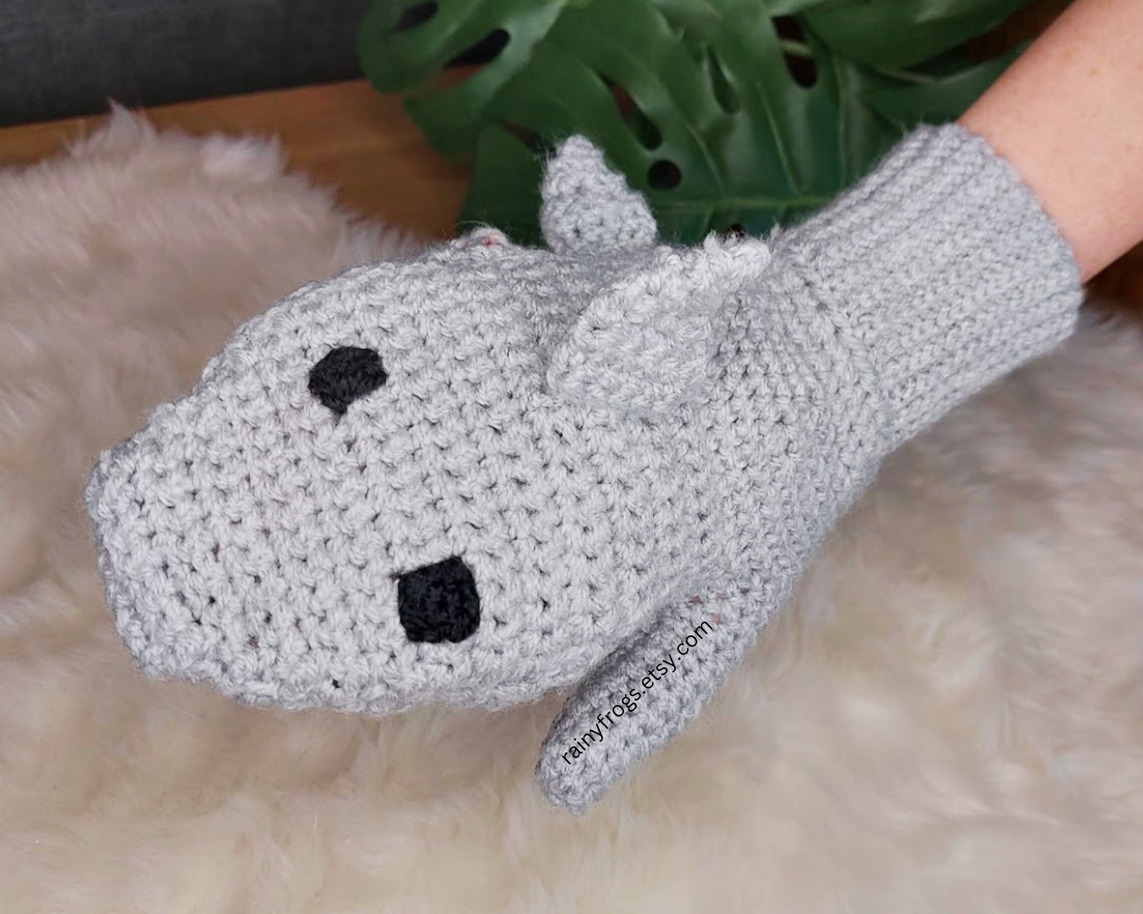 Crochet Shark Gloves PDF Pattern: Fingerless Design (instant Download ...
