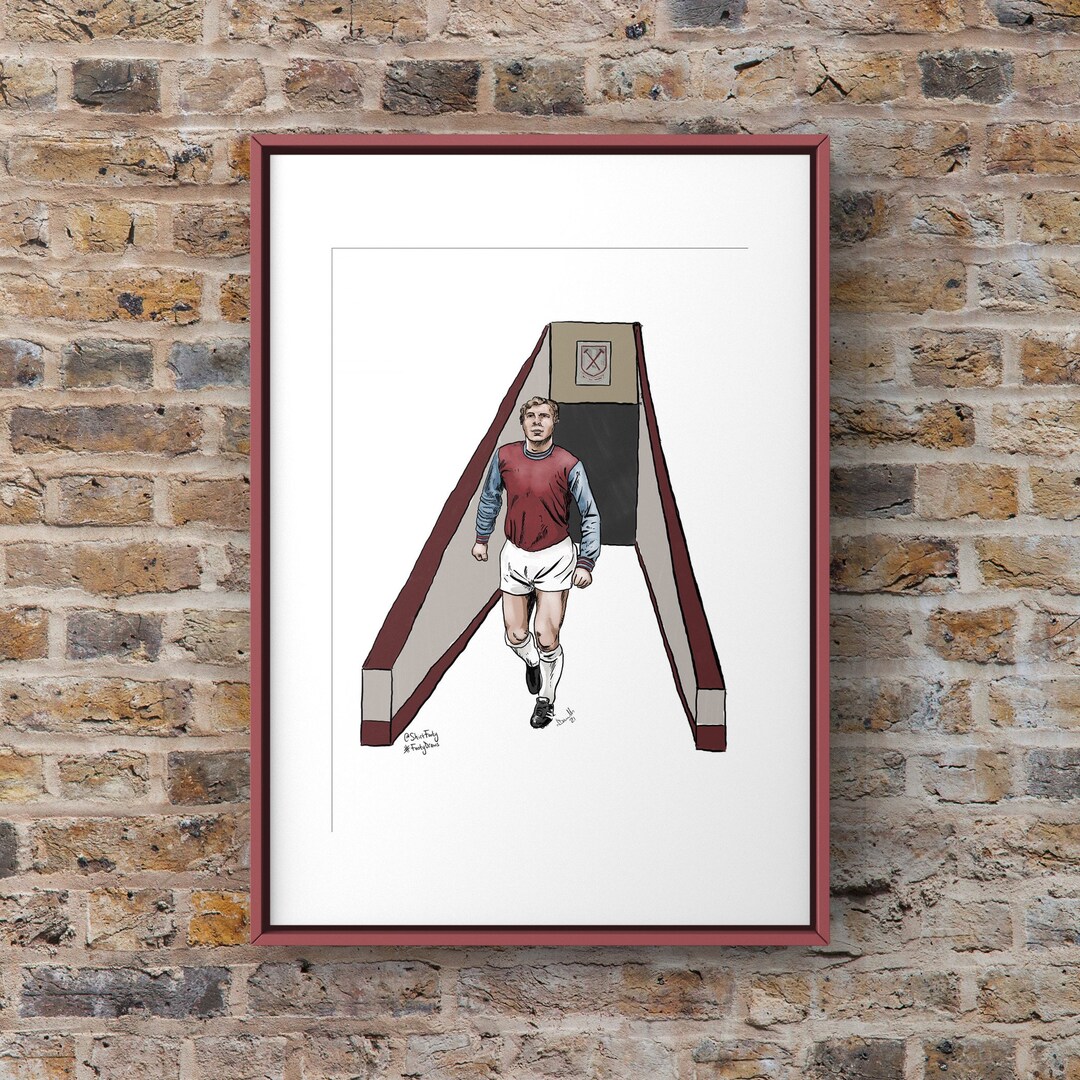 A4 Print of Bobby Moore - Etsy UK