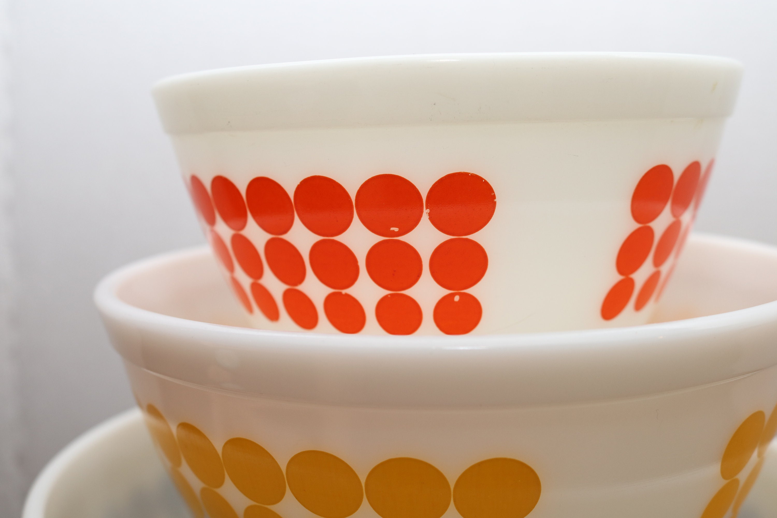 Vintage Pyrex Dots Mixing/nesting Bowls, Complete 4 Piece Set - Etsy