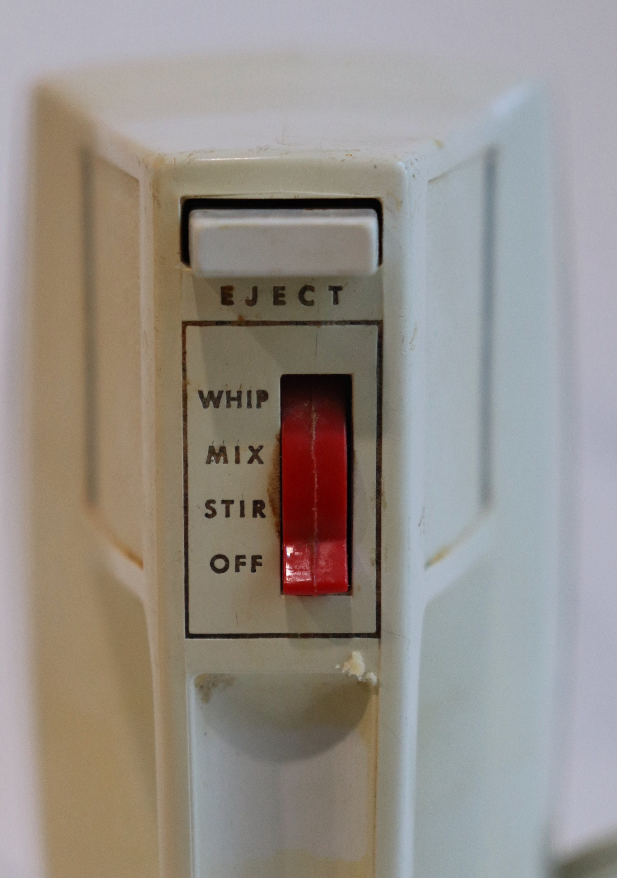 Vintage 1970s 80s General Electric 3-speed Electric Portable Hand Mixer ...