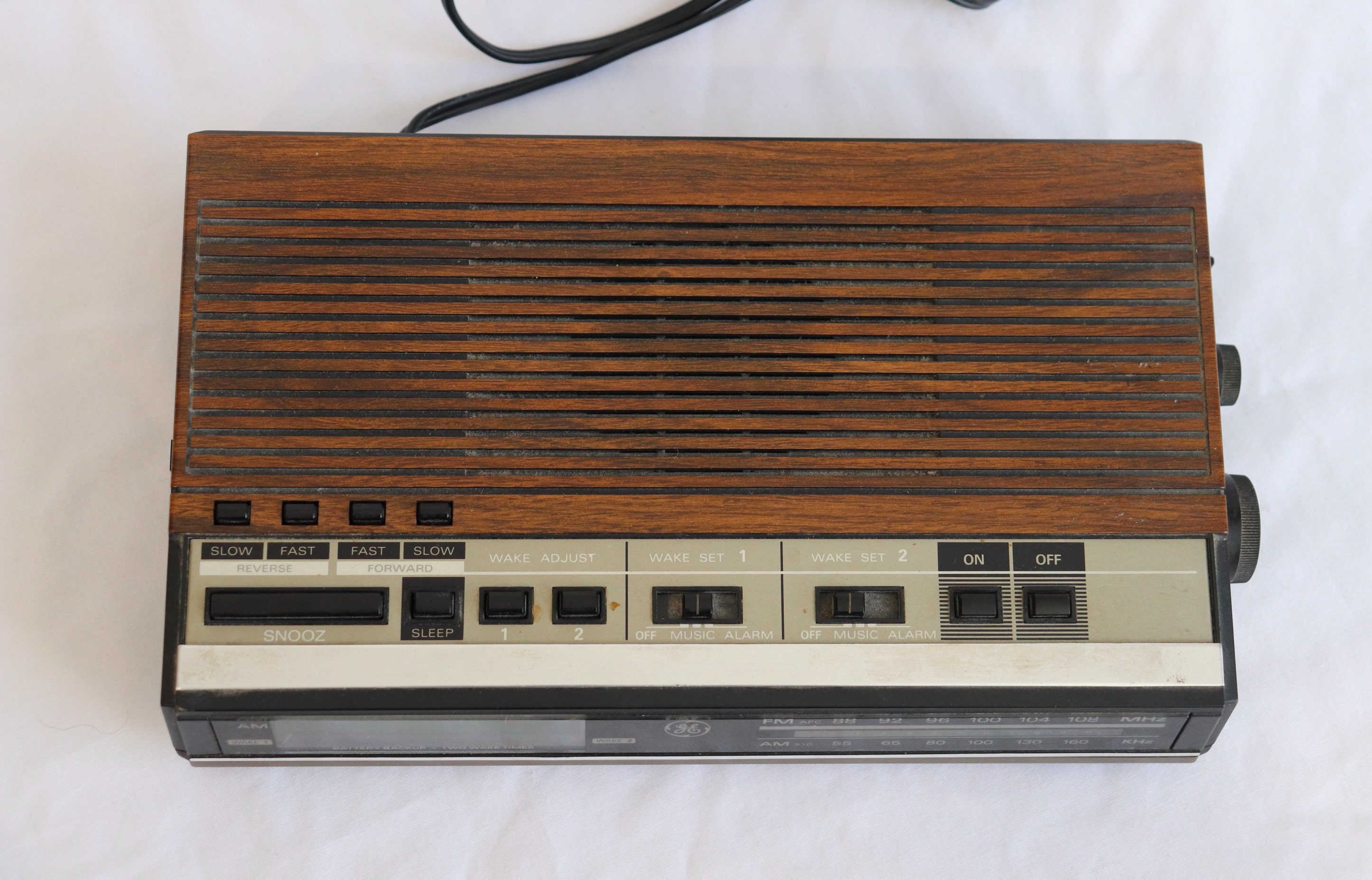 Vintage Late 80s GE General Electric FM/AM Electronic Digital Clock ...