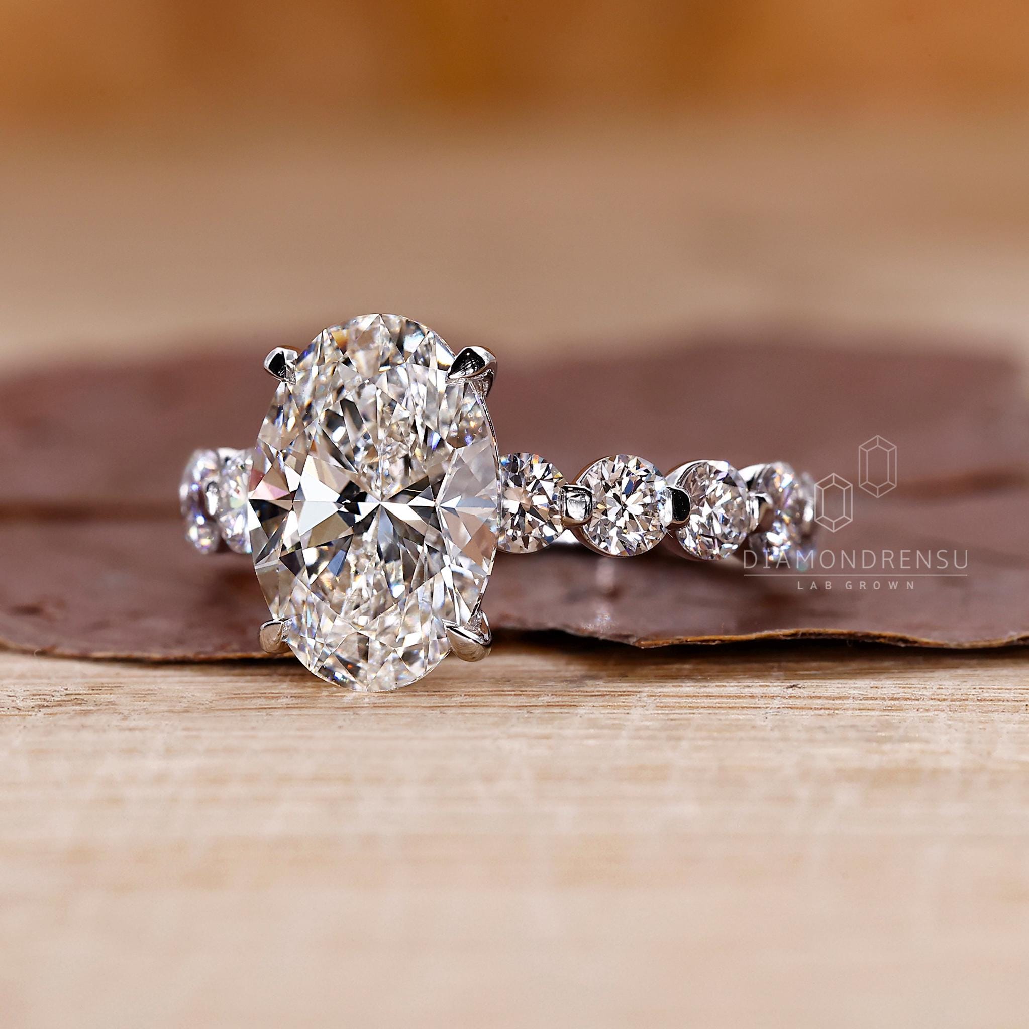 Oval Engagement Ring With Floating Bubble Band, Lab Grown Diamond ...