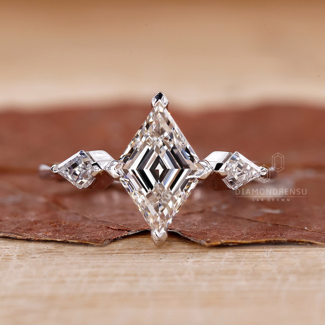 Lozenge and Kite Cut Three Stone Diamond Ring for Women, IGI Certified ...