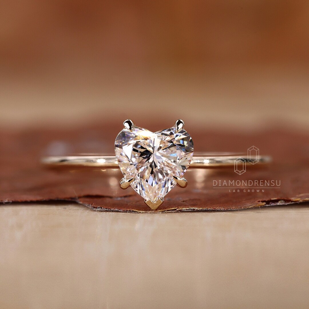 Solitaire Heart Shaped Diamond Engagement Ring for Women, IGI Certified ...