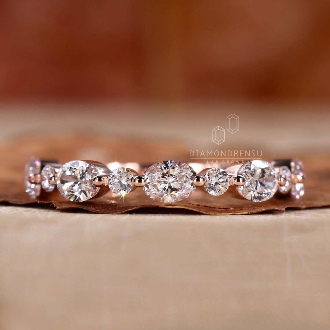 Alternating Diamond Band, 0.99 TW Oval and Round Lab Grown Diamond Band ...