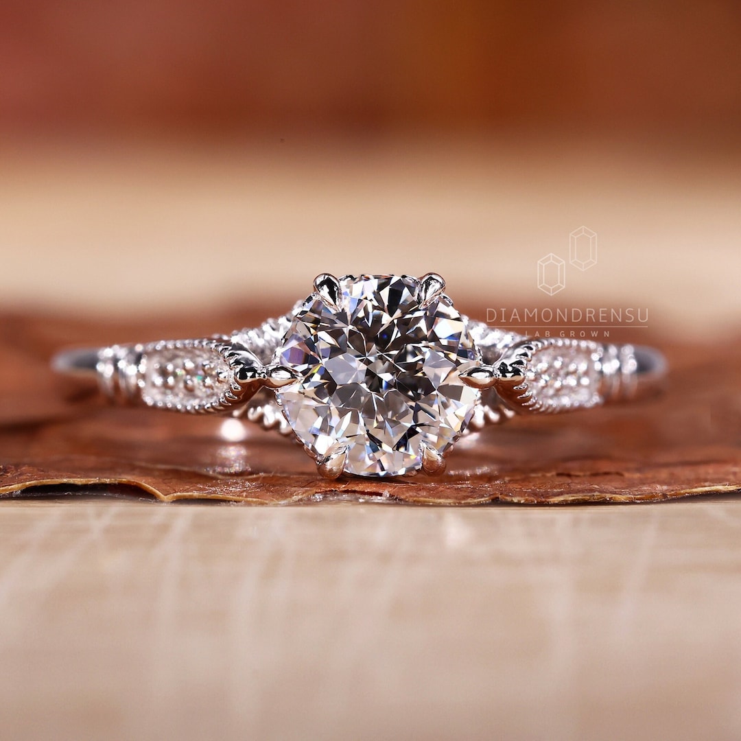 Vintage Engagement Ring for Women, 1.0 CT Jubilee Cut Lab Grown Diamond ...