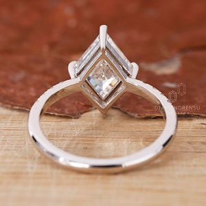 Lozenge Cut Diamond Engagement Ring in Claw Prong Setting, Wedding Ring ...
