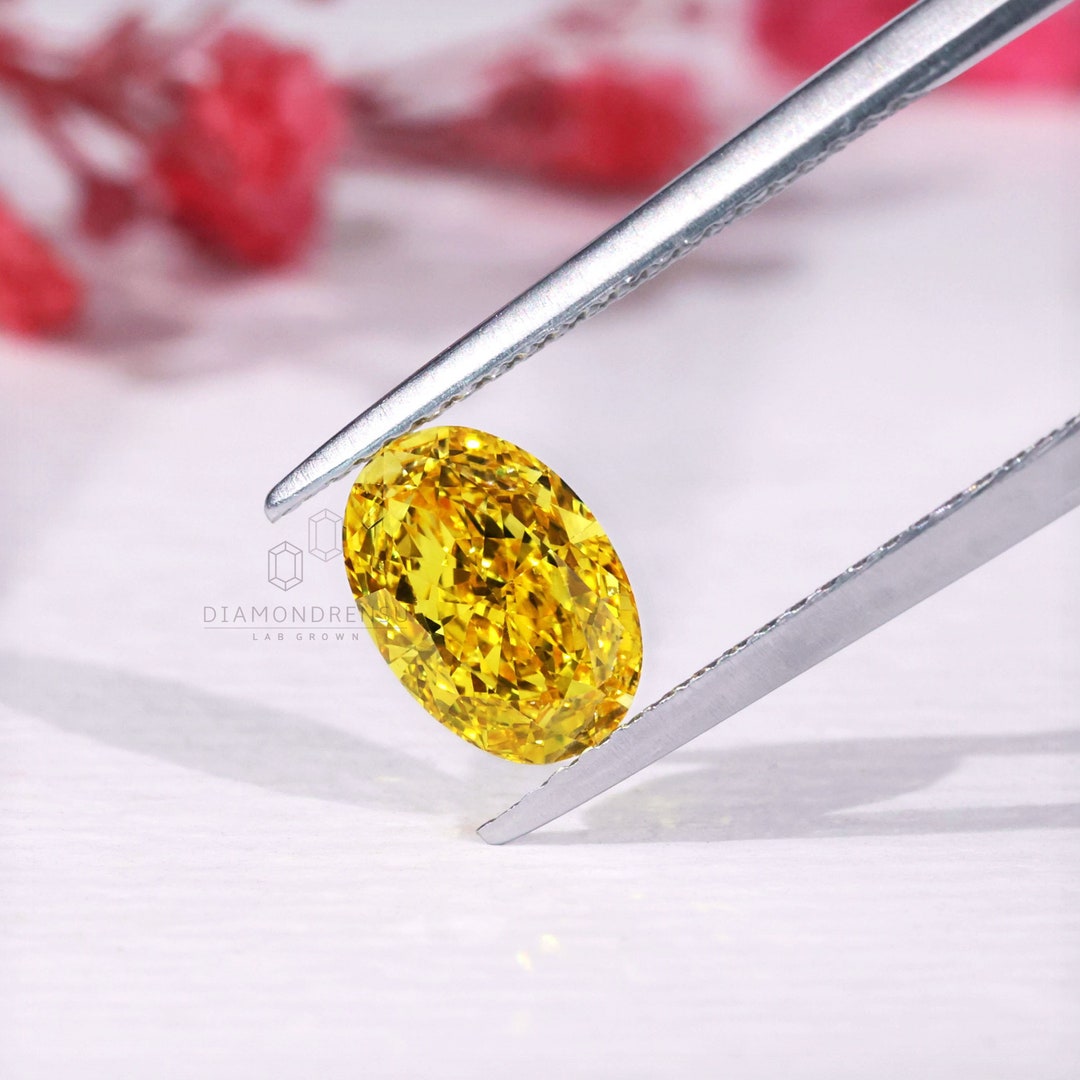 Fancy Vivid Yellow Lab Grown Diamond, 1.03 CT Oval Shaped Diamond, IGI ...