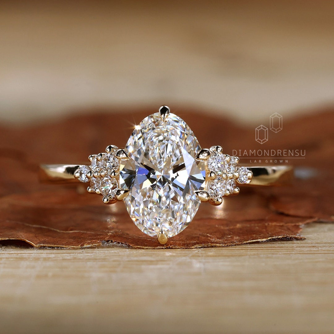 Oval Shaped Lab Grown Diamond Ring, Certified 1.0 to 2.0 CT Oval Cut ...