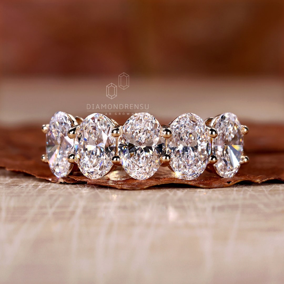 Oval Diamond 5 Stone Engagement Ring With Comfort Fit Band, 0.50 CT ...
