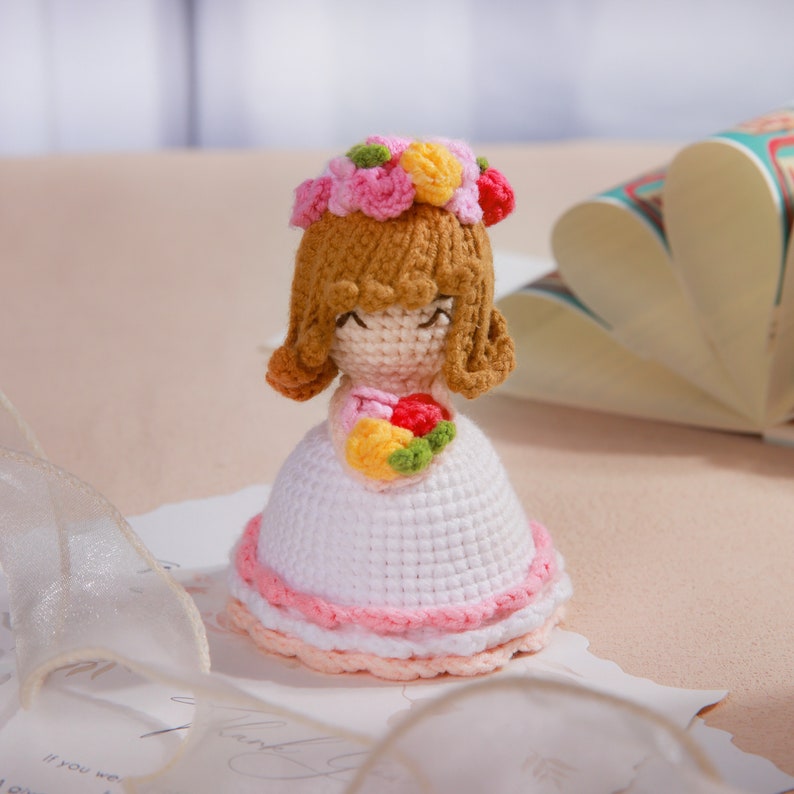 Crochet Reversible Bride Doll to a Bouquet,reversible Design Flower ...