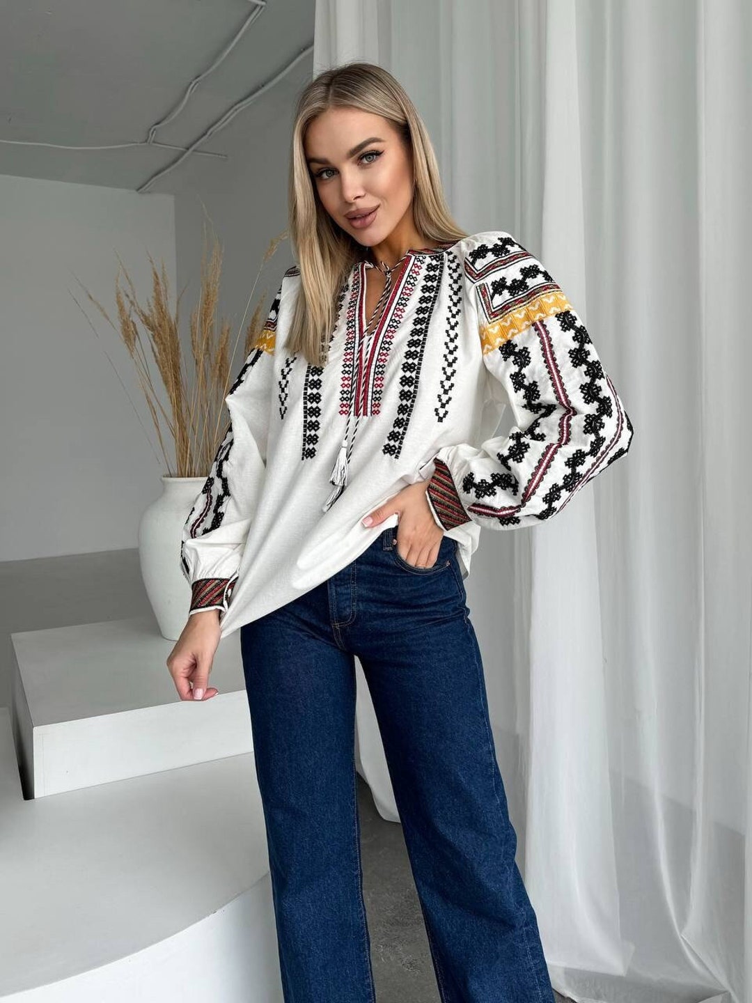 White Ukrainian Blouse, Folk Peasant Blouse, Vyshyvanka, Embroidered ...