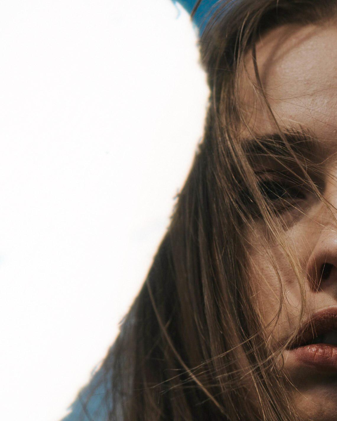 20 Punch Hole Transitions & Cinematic Overlays | Perfect for Premiere ...