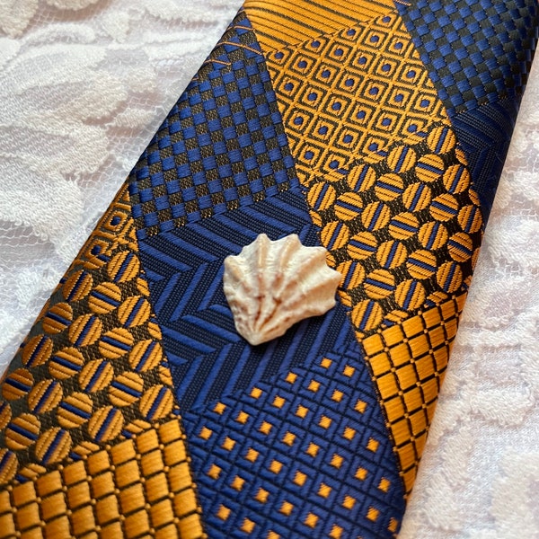 Cats Paw Shell - Etsy