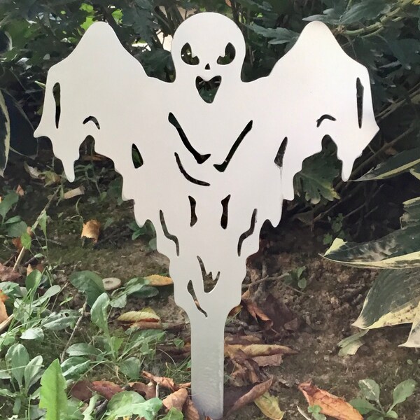 Metal Ghost Yard Art - Etsy