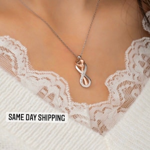 Hugging Couple Silver Necklace, Infinity Necklace, Love Necklace, 925 ...