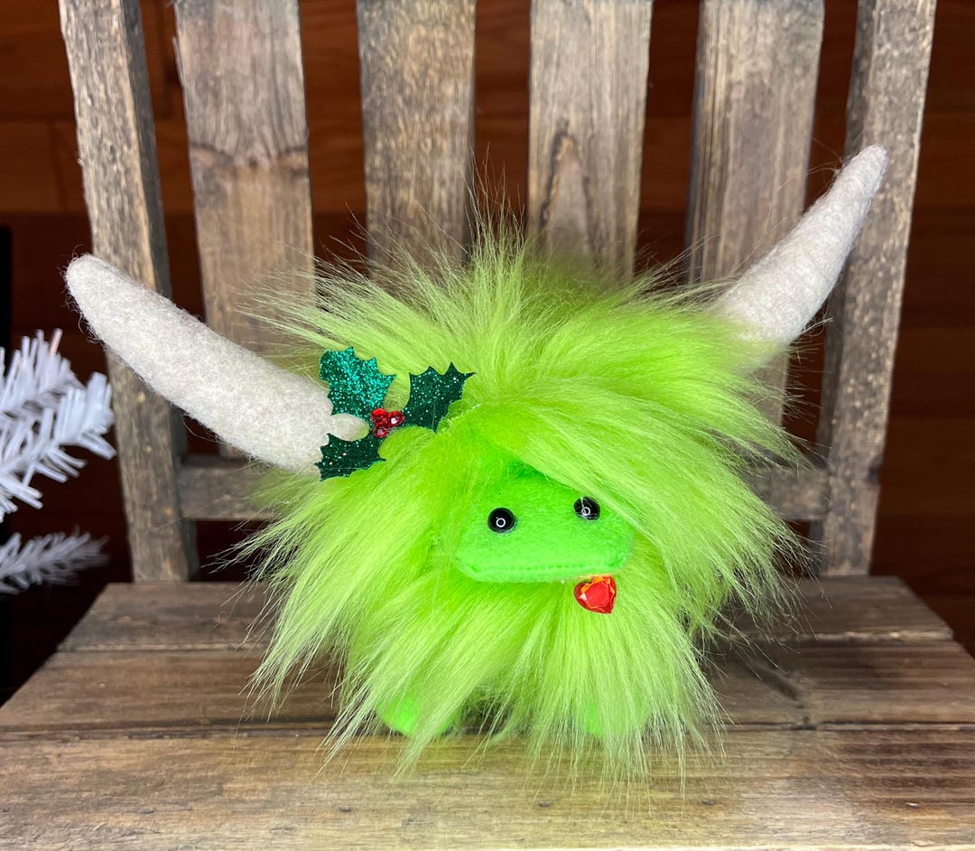 Grinch Cow Gnome: Handmade Christmas Tiered Tray Decoration - Etsy