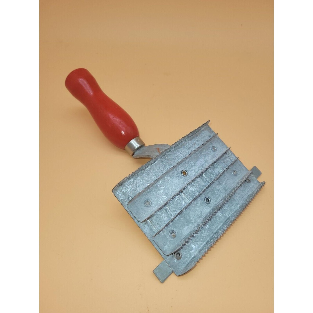 Vintage Curry Comb Horse Cattle Donkey Grooming Metal Brush W/ Red ...