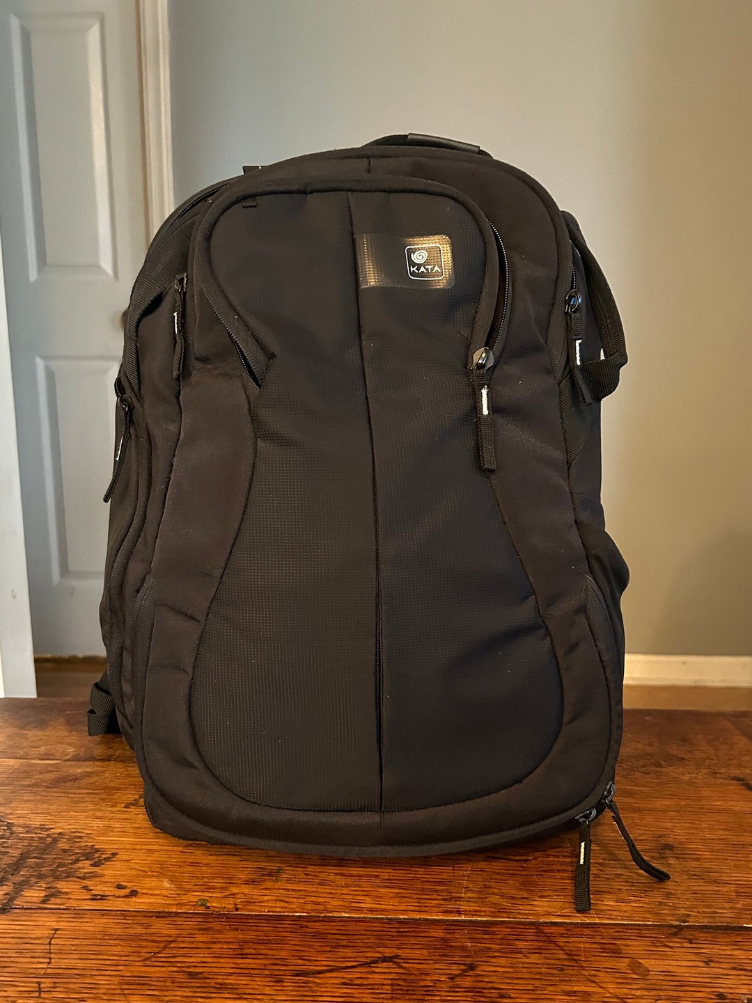 Kata Bumblebee DL-210 Camera Bookbag / Laptop Bookbag / Kata Camera ...