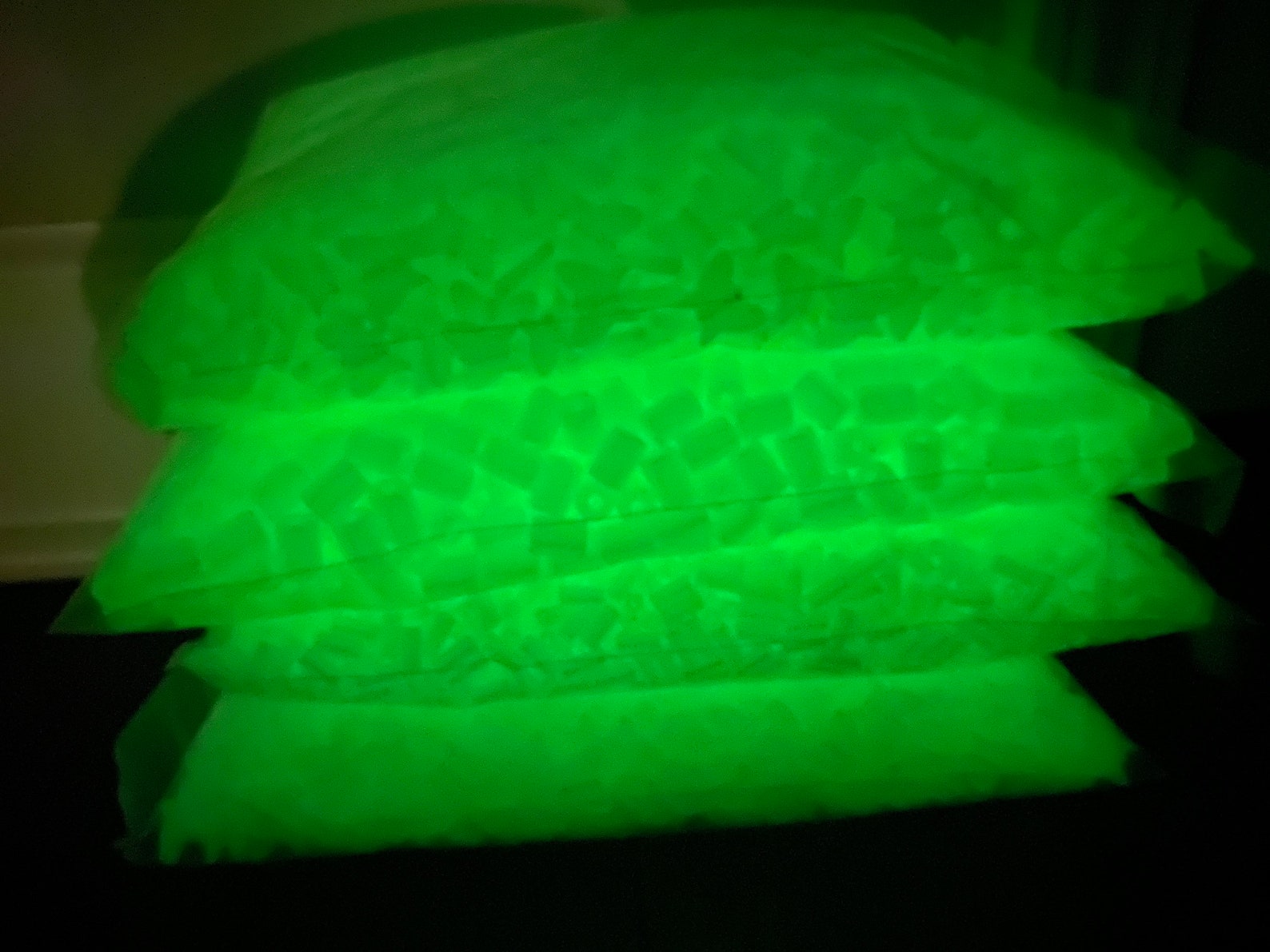 Glow-in-the - Dark Wholesale, Glow Beads, Bulk Beads, Waistbeads ...