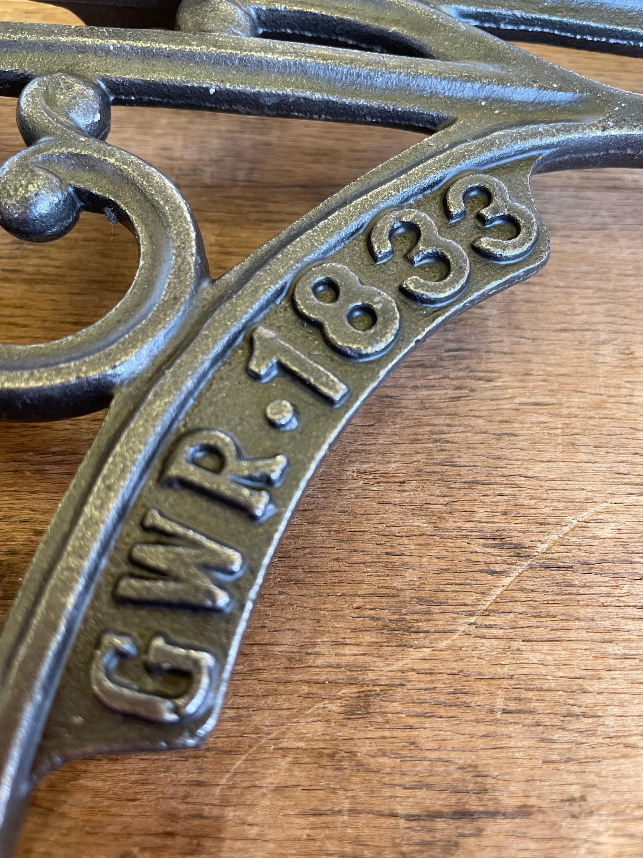 GWR 1833 Shelf Brackets pair Made of Cast Iron - Etsy
