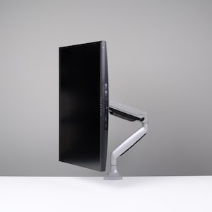 VESA Mount Adapter for Dell Alienware AW2721D, AW2723DF, AW2724DM ...
