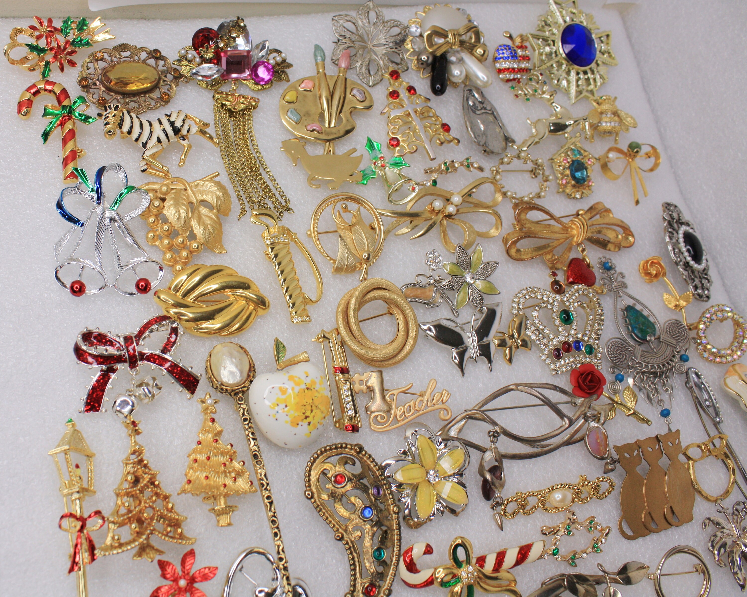 Lot of 60 Vintage Brooches Pins - Etsy