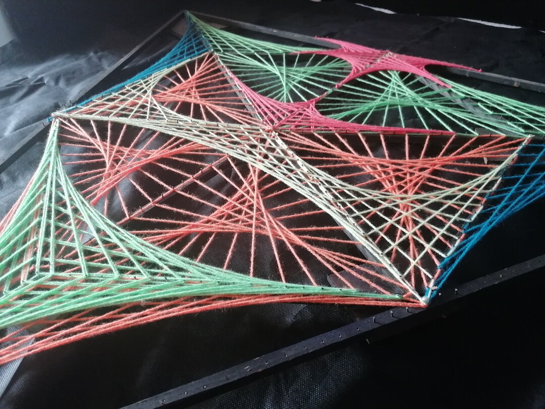 Minimalist Alien String Art - Handcrafted With Precision" - Etsy