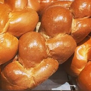 Traditional Challah Bread for Shabbat or Holiday - 16 Ounce (2 16oz ...