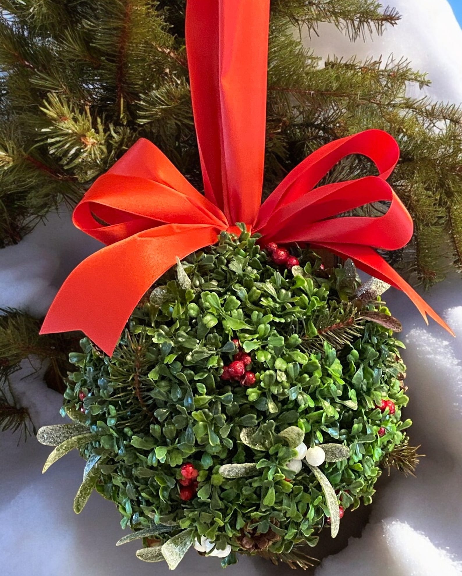 Rustic Boxwood Mistletoe Kissing Ball Festive Vintage Decor ...