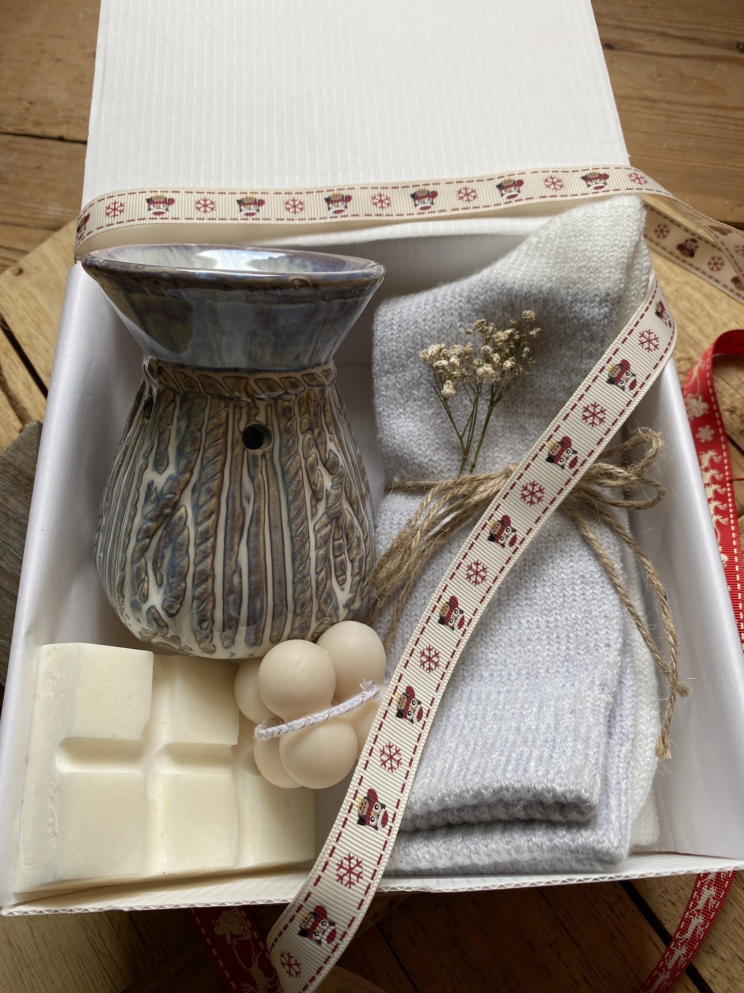 Pampering Gift Box Luxury Vegan Gift Box Cozy Socks Wax - Etsy