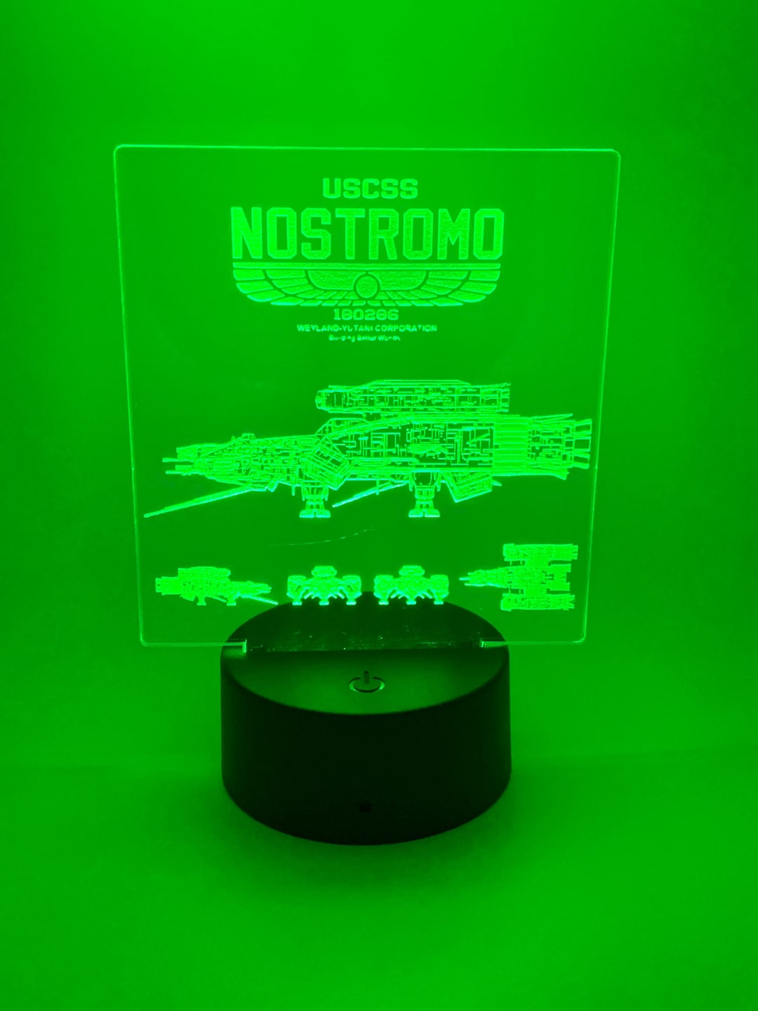 Alien USCSS Nostromo Ship, Engraved LED Light - Desk Light or Night ...